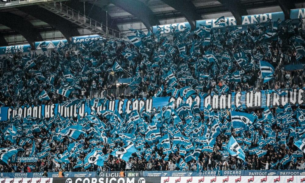 E. Griffon (SC Bastia) : « La double bande blanche répond parfaitement ...